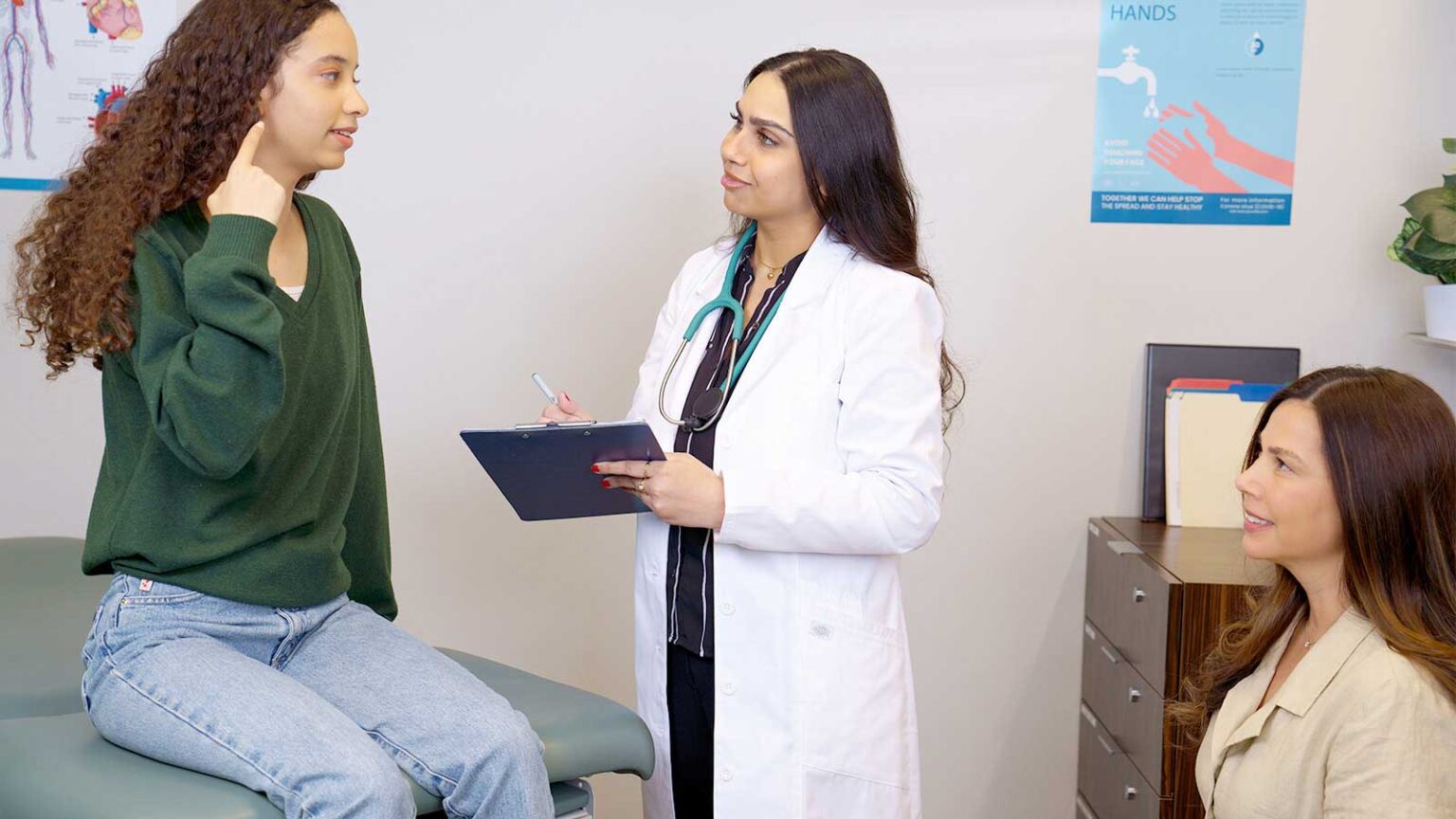 Exploring Adult-Gerontology Nurse Practitioner Roles | West Coast ...